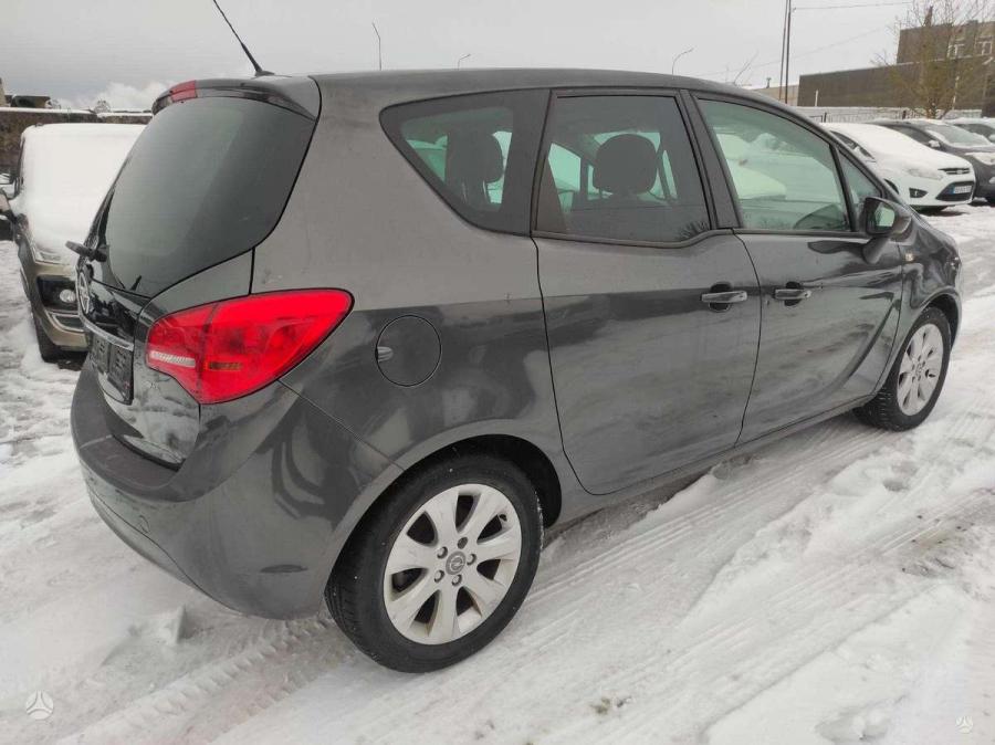 Pelēks Opel Meriva 2012 Panevēža, ar dzinēja tilpumu 1.36 L un nobraukumu 218 tūkst. km par 3900 €, foto 8 vietnē AUTOMOTO.COM.LV