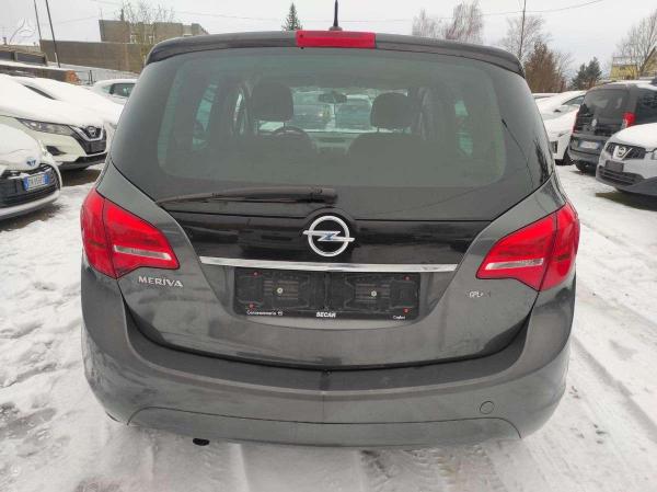 Grey Opel Meriva 2012 in Panevezys, with an engine capacity of 1.36 L and mileage of 218 thousand km for 3900 €, photo 10 on AUTOMOTO.COM.LV