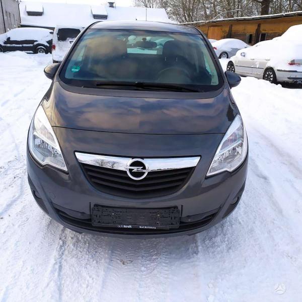 Grey Opel Meriva 2012 in Birzai, with an engine capacity of 1.36 L and mileage of 128 thousand km for 3300 €, photo 3 on AUTOMOTO.COM.LV