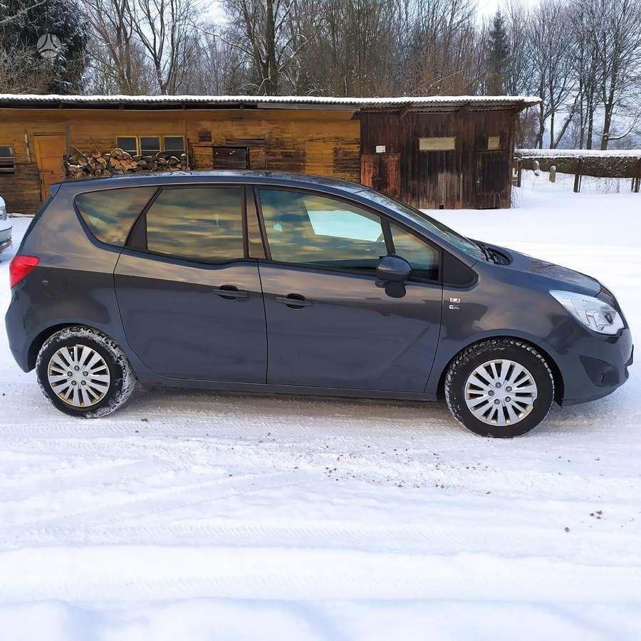 Grey Opel Meriva 2012 in Birzai, with an engine capacity of 1.36 L and mileage of 128 thousand km for 3300 €, photo 5 on AUTOMOTO.COM.LV