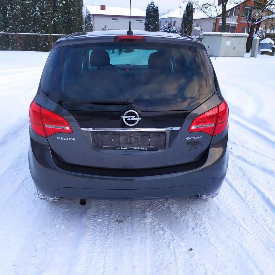 Grey Opel Meriva 2012 in Birzai, with an engine capacity of 1.36 L and mileage of 128 thousand km for 3300 €, photo 7 on AUTOMOTO.COM.LV