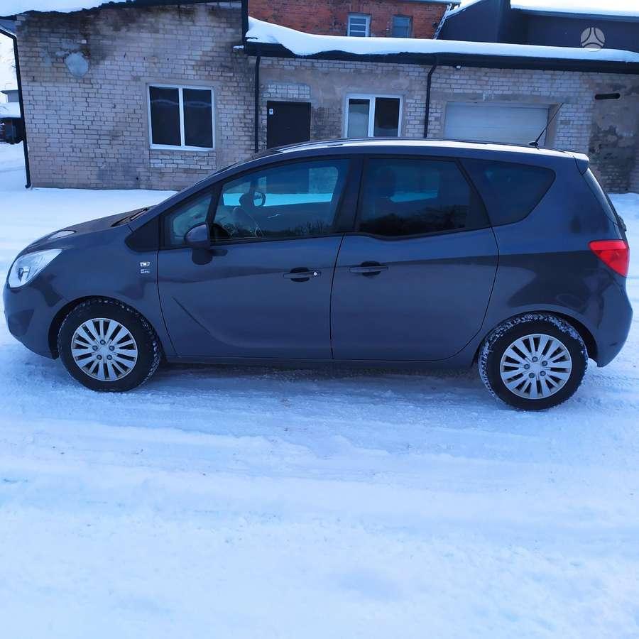 Grey Opel Meriva 2012 in Birzai, with an engine capacity of 1.36 L and mileage of 128 thousand km for 3300 €, photo 9 on AUTOMOTO.COM.LV