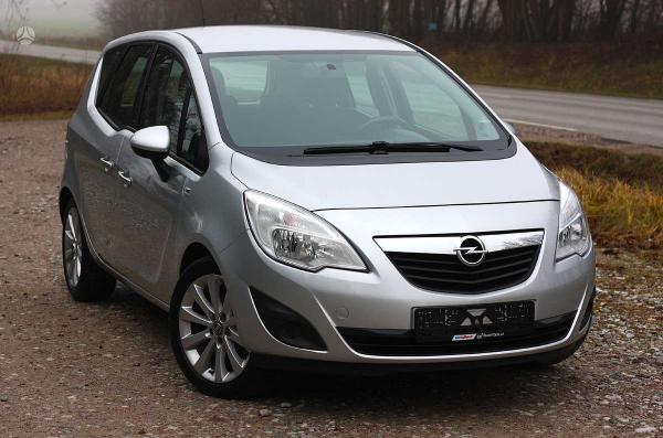 Grey Opel Meriva 2012 in Kretinga, with an engine capacity of 1.36 L and mileage of 156 thousand km for 4199 €, photo 4 on AUTOMOTO.COM.LV