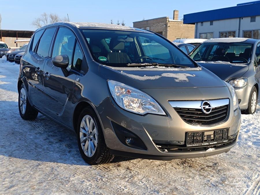 Grey Opel Meriva 2012 in Kretinga, with an engine capacity of 1.40 L and mileage of 175 thousand km for 4350 €, photo 3 on AUTOMOTO.COM.LV