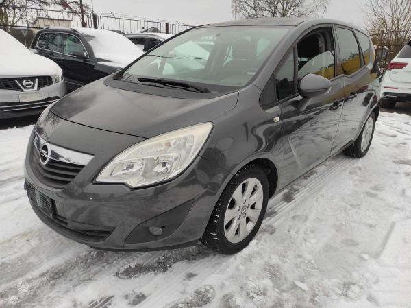 Grey Opel Meriva 2012 in Panevezys, with an engine capacity of 1.36 L and mileage of 218 thousand km for 3700 €, photo 2 on AUTOMOTO.COM.LV