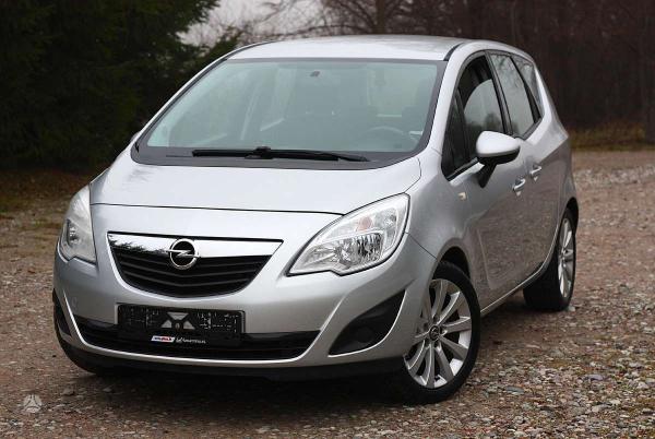 Grey Opel Meriva 2012 in Kretinga, with an engine capacity of 1.36 L and mileage of 156 thousand km for 4199 €, photo 2 on AUTOMOTO.COM.LV