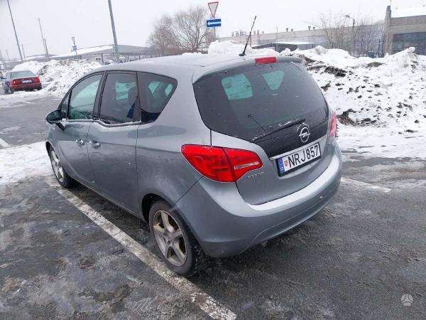 Pelēks Opel Meriva 2012 Klaipėda, ar dzinēja tilpumu 1.36 L un nobraukumu 258 tūkst. km par 1950 €, foto 10 vietnē AUTOMOTO.COM.LV
