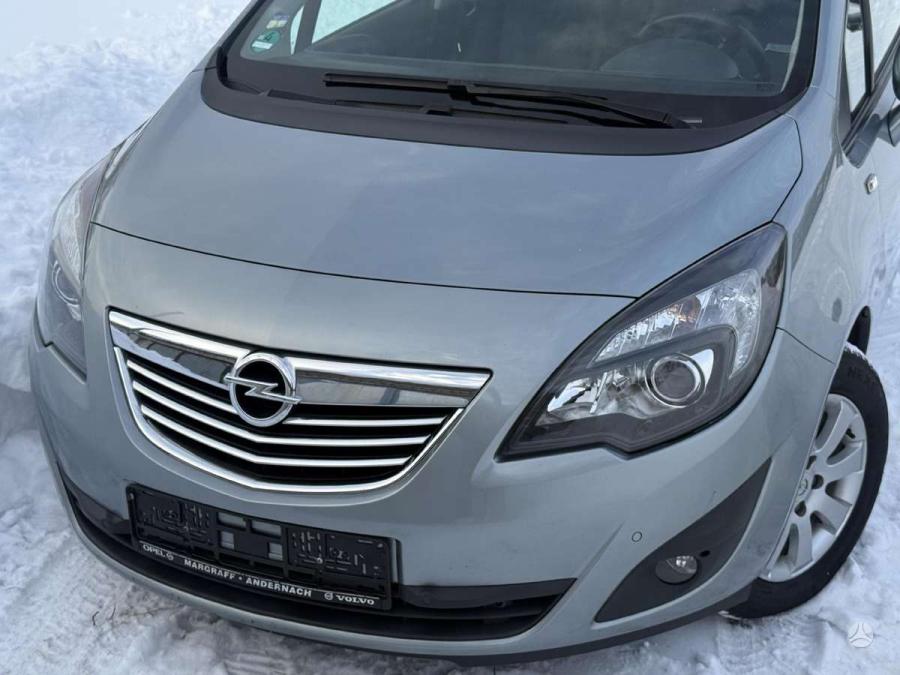 Pelēks Opel Meriva 2012 Raseiniai, ar dzinēja tilpumu 1.40 L un nobraukumu 213 tūkst. km par 3400 €, foto 4 vietnē AUTOMOTO.COM.LV