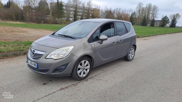 Grey Opel Meriva 2012 in Vilnius, with an engine capacity of 1.70 L and mileage of 202 thousand km for 3550 €, photo 2 on AUTOMOTO.COM.LV