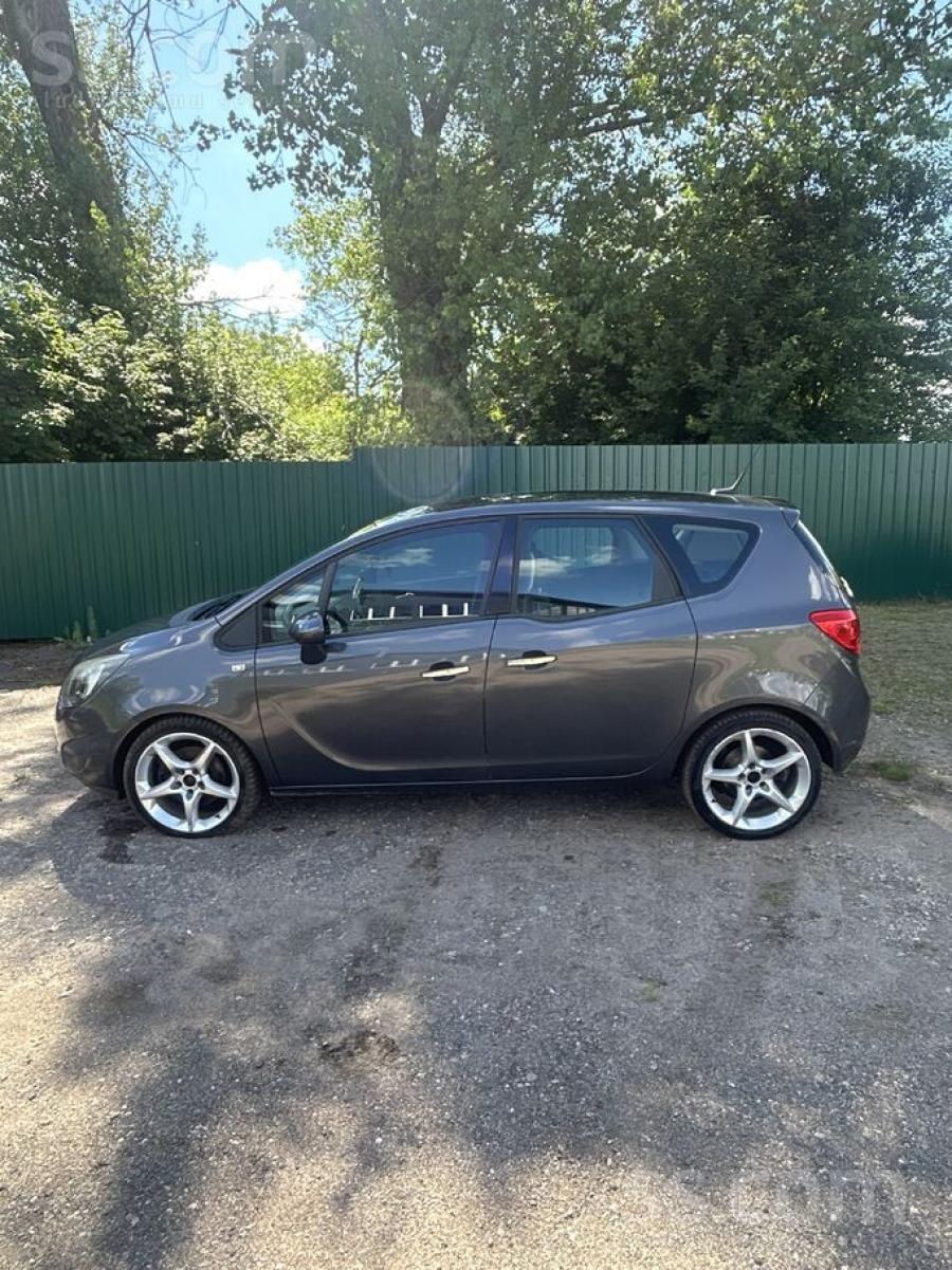 Pelēks Opel Meriva 2012 Daugavpils, ar dzinēja tilpumu 1.70 L un nobraukumu 259 tūkst. km par 3650 €, foto 8 vietnē AUTOMOTO.COM.LV