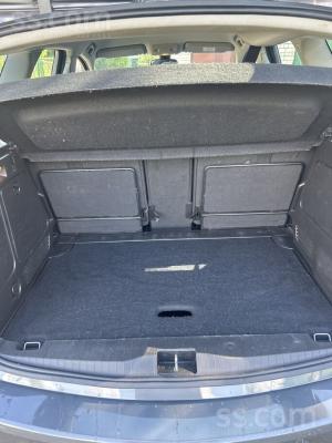 Pelēks Opel Meriva 2012 Daugavpils, ar dzinēja tilpumu 1.70 L un nobraukumu 259 tūkst. km par 3650 €, foto 12 vietnē AUTOMOTO.COM.LV