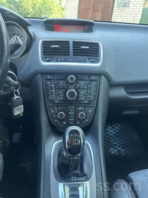 Pelēks Opel Meriva 2012 Daugavpils, ar dzinēja tilpumu 1.70 L un nobraukumu 259 tūkst. km par 3650 €, foto 14 vietnē AUTOMOTO.COM.LV