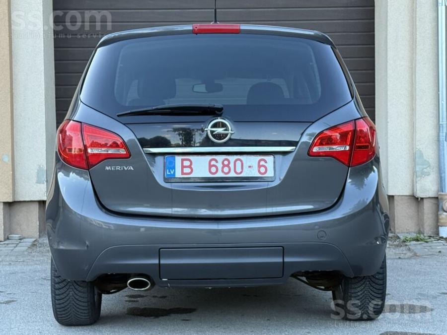 Grey Opel Meriva 2012 in Ogre, with an engine capacity of 1.60 L and mileage of 143 thousand km for 5495 €, photo 6 on AUTOMOTO.COM.LV