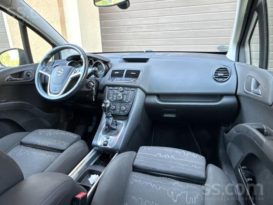 Grey Opel Meriva 2012 in Ogre, with an engine capacity of 1.60 L and mileage of 143 thousand km for 5495 €, photo 20 on AUTOMOTO.COM.LV