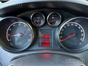 Grey Opel Meriva 2012 in Ogre, with an engine capacity of 1.60 L and mileage of 143 thousand km for 5495 €, photo 25 on AUTOMOTO.COM.LV
