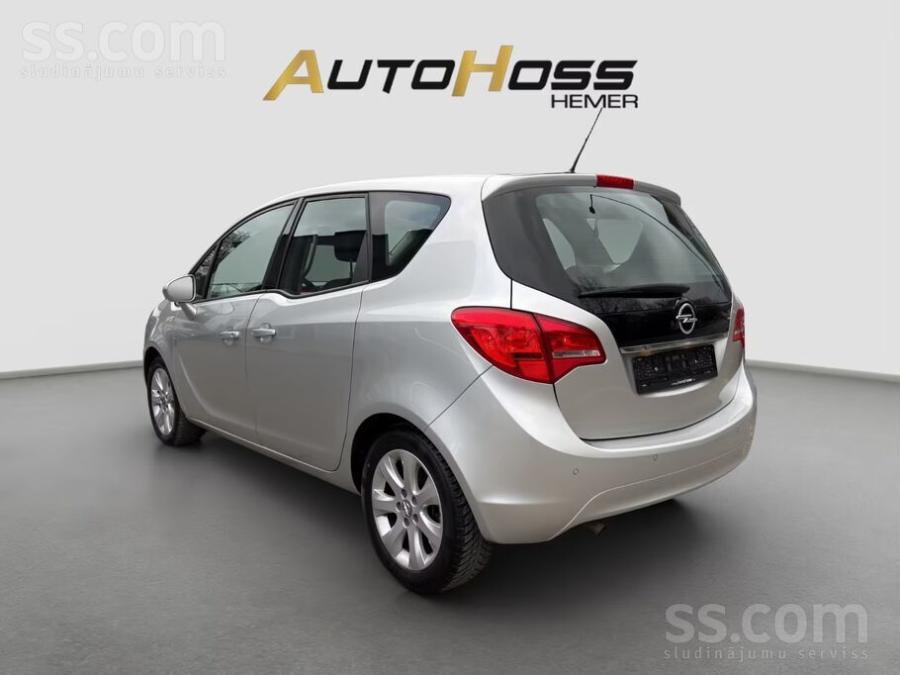Grey Opel Meriva 2012 in Ogre, with an engine capacity of 1.70 L and mileage of 181 thousand km for 5350 €, photo 4 on AUTOMOTO.COM.LV
