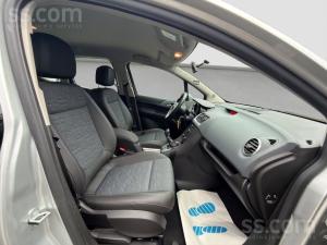 Grey Opel Meriva 2012 in Ogre, with an engine capacity of 1.70 L and mileage of 181 thousand km for 5350 €, photo 14 on AUTOMOTO.COM.LV