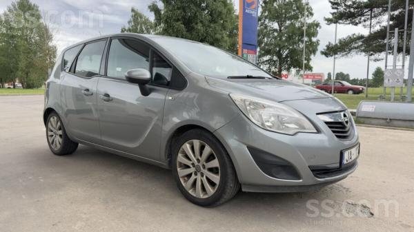 Pelēks Opel Meriva 2012 Jēkabpils, ar dzinēja tilpumu 1.40 L un nobraukumu 249 tūkst. km par 4200 €, foto 2 vietnē AUTOMOTO.COM.LV