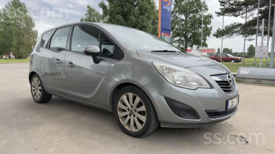 Pelēks Opel Meriva 2012 Jēkabpils, ar dzinēja tilpumu 1.40 L un nobraukumu 249 tūkst. km par 4200 €, foto 3 vietnē AUTOMOTO.COM.LV
