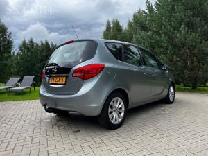 Grey Opel Meriva 2012 in Cesis, with an engine capacity of 1.40 L and mileage of 240 thousand km for 4650 €, photo 6 on AUTOMOTO.COM.LV