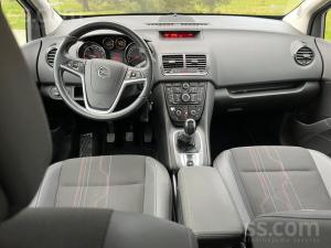 Grey Opel Meriva 2012 in Cesis, with an engine capacity of 1.40 L and mileage of 240 thousand km for 4650 €, photo 11 on AUTOMOTO.COM.LV