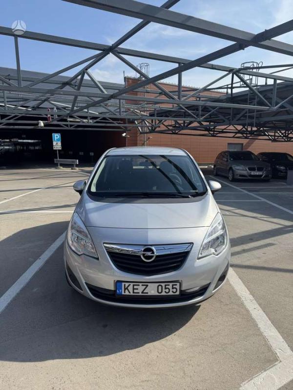 Pelēks Opel Meriva 2012 Šauļi, ar dzinēja tilpumu 1.40 L un nobraukumu 92 tūkst. km par 3950 €, foto 1 vietnē AUTOMOTO.COM.LV