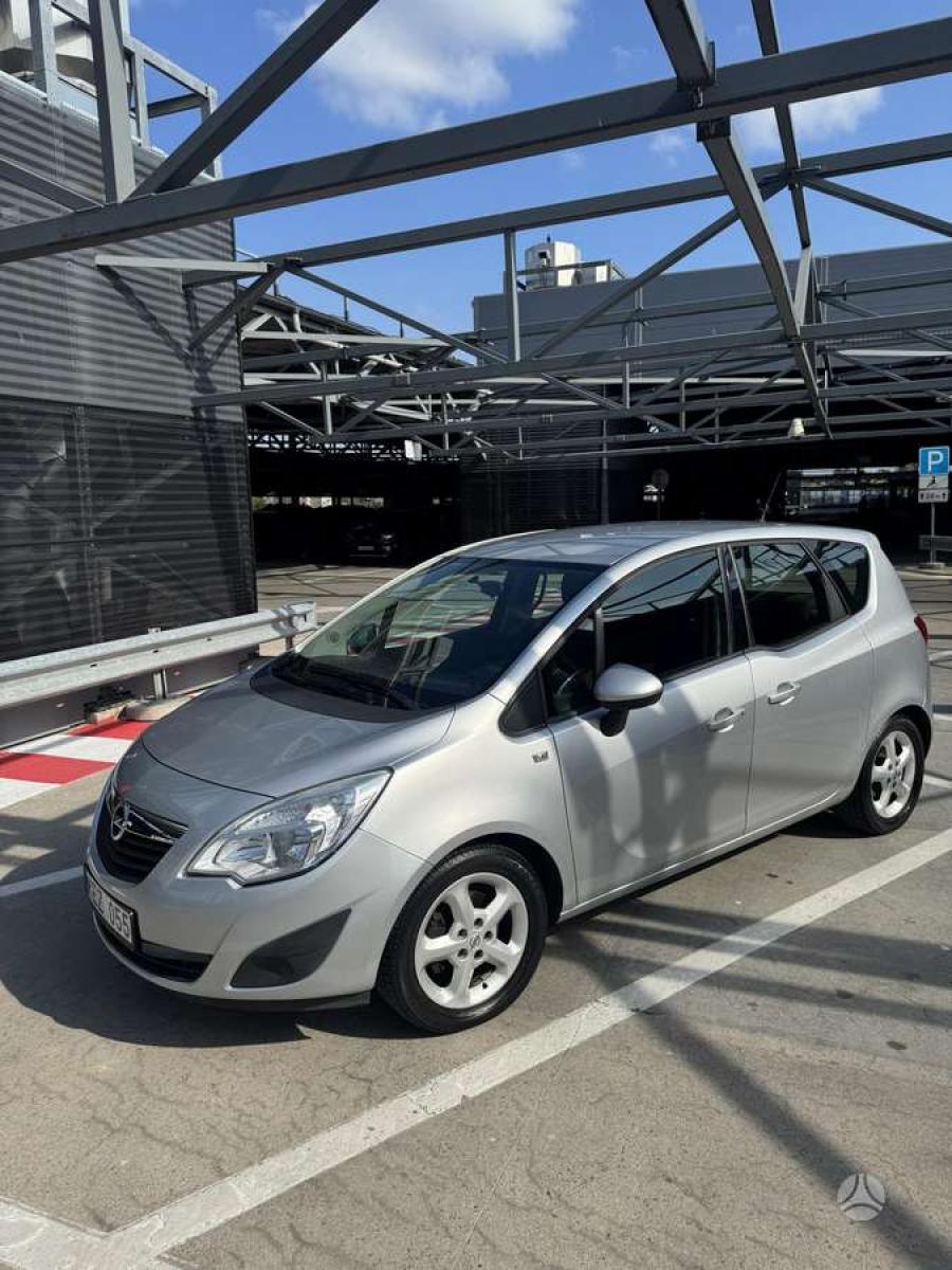 Pelēks Opel Meriva 2012 Šauļi, ar dzinēja tilpumu 1.40 L un nobraukumu 92 tūkst. km par 3950 €, foto 3 vietnē AUTOMOTO.COM.LV