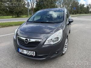 Grey Opel Meriva 2012 in Ogre, with an engine capacity of 1.70 L and mileage of 224 thousand km for 4680 €, photo 4 on AUTOMOTO.COM.LV