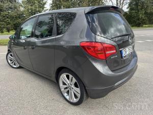 Grey Opel Meriva 2012 in Ogre, with an engine capacity of 1.70 L and mileage of 224 thousand km for 4680 €, photo 5 on AUTOMOTO.COM.LV