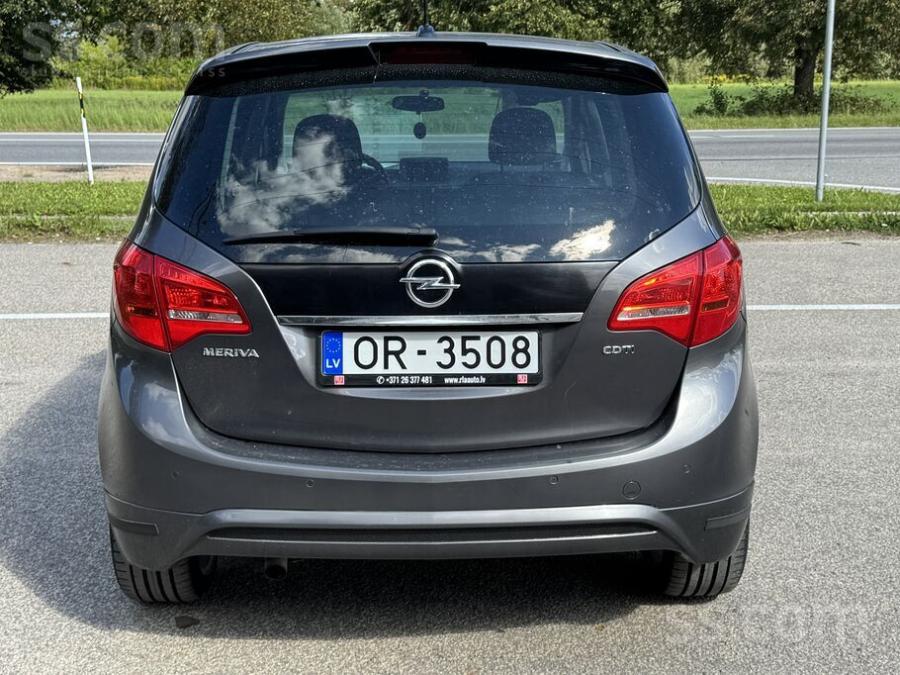 Grey Opel Meriva 2012 in Ogre, with an engine capacity of 1.70 L and mileage of 224 thousand km for 4680 €, photo 6 on AUTOMOTO.COM.LV