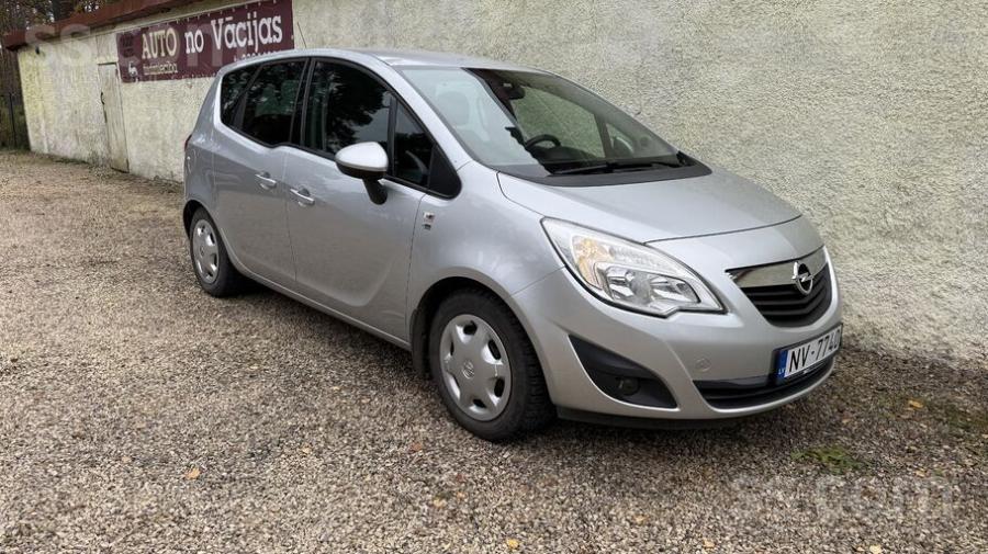 Grey Opel Meriva 2012 in Valmiera, with an engine capacity of 1.40 L and mileage of 234 thousand km for 3600 €, photo 1 on AUTOMOTO.COM.LV