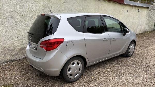 Grey Opel Meriva 2012 in Valmiera, with an engine capacity of 1.40 L and mileage of 234 thousand km for 3600 €, photo 4 on AUTOMOTO.COM.LV