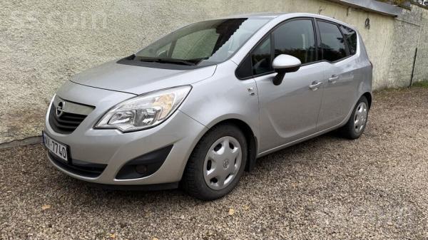 Grey Opel Meriva 2012 in Valmiera, with an engine capacity of 1.40 L and mileage of 234 thousand km for 3600 €, photo 10 on AUTOMOTO.COM.LV
