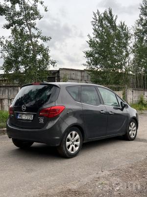 Pelēks Opel Meriva 2013 Rīga, ar dzinēja tilpumu 1.40 L un nobraukumu 480 tūkst. km par 2450 €, foto 3 vietnē AUTOMOTO.COM.LV