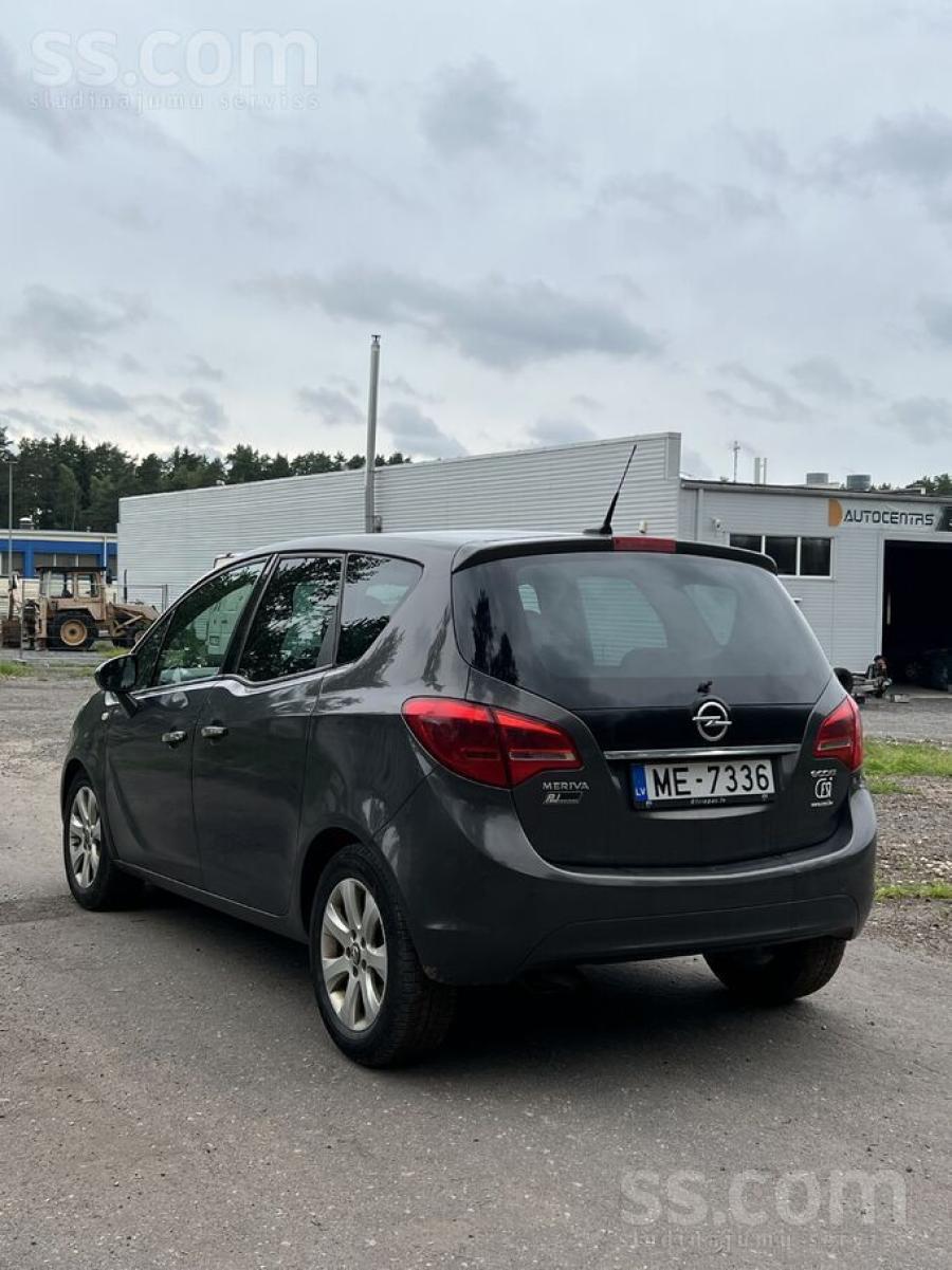 Pelēks Opel Meriva 2013 Rīga, ar dzinēja tilpumu 1.40 L un nobraukumu 480 tūkst. km par 2450 €, foto 4 vietnē AUTOMOTO.COM.LV