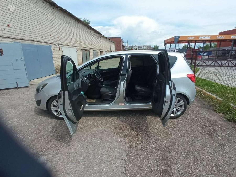 Pelēks Opel Meriva 2013 Telšiai, ar dzinēja tilpumu 1.36 L un nobraukumu 156 tūkst. km par 4300 €, foto 4 vietnē AUTOMOTO.COM.LV