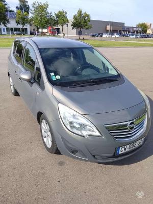 Grey Opel Meriva 2013 in Panevezys, with an engine capacity of 1.69 L and mileage of 236 thousand km for 3300 €, photo  on AUTOMOTO.COM.LV