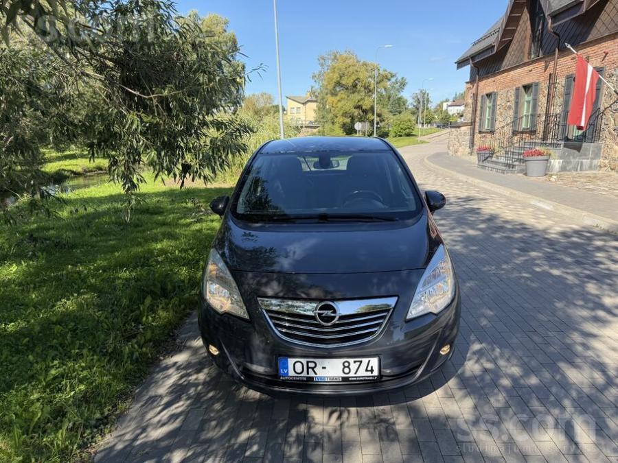 Pelēks Opel Meriva 2013 Rēzekne, ar dzinēja tilpumu 1.40 L un nobraukumu 0 tūkst. km par 4450 €, foto 1 vietnē AUTOMOTO.COM.LV