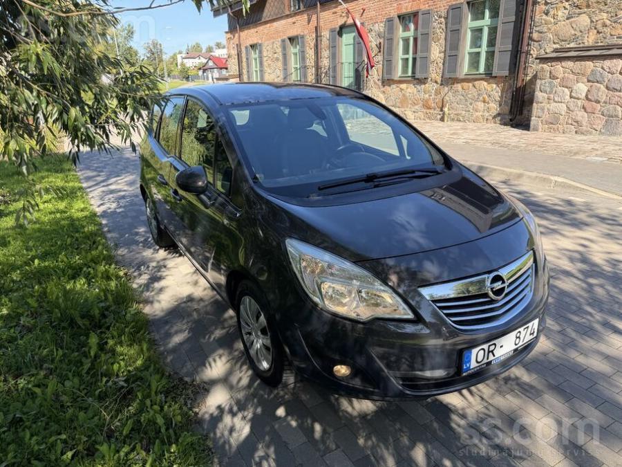 Pelēks Opel Meriva 2013 Rēzekne, ar dzinēja tilpumu 1.40 L un nobraukumu 0 tūkst. km par 4450 €, foto 3 vietnē AUTOMOTO.COM.LV