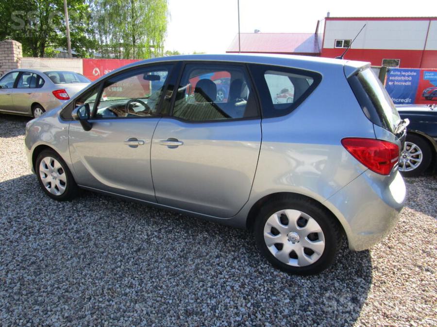 Pelēks Opel Meriva 2014 Daugavpils, ar dzinēja tilpumu 1.60 L un nobraukumu 189 tūkst. km par 5990 €, foto 2 vietnē AUTOMOTO.COM.LV