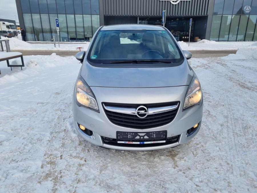 Grey Opel Meriva 2014 in Siauliai, with an engine capacity of 1.36 L and mileage of 176 thousand km for 4400 €, photo 2 on AUTOMOTO.COM.LV