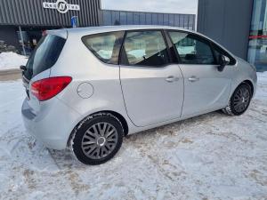 Grey Opel Meriva 2014 in Siauliai, with an engine capacity of 1.36 L and mileage of 176 thousand km for 4400 €, photo 11 on AUTOMOTO.COM.LV