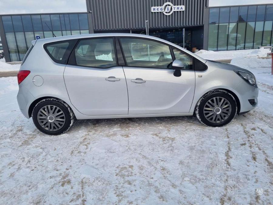 Grey Opel Meriva 2014 in Siauliai, with an engine capacity of 1.36 L and mileage of 176 thousand km for 4400 €, photo 12 on AUTOMOTO.COM.LV