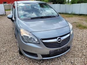 Grey Opel Meriva 2014 in Daugavpils, with an engine capacity of 1.60 L and mileage of 189 thousand km for 3990 €, photo 3 on AUTOMOTO.COM.LV