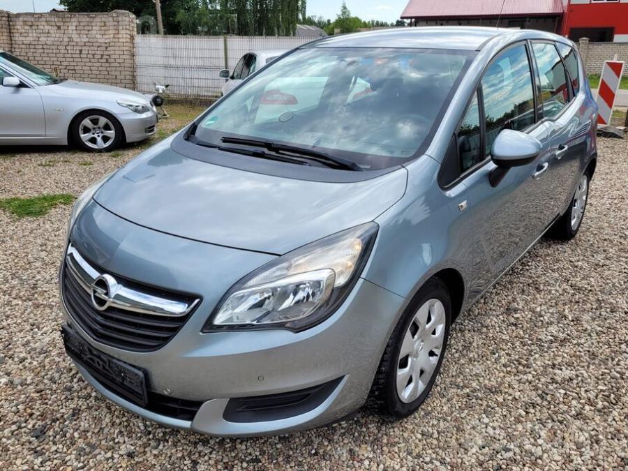 Grey Opel Meriva 2014 in Daugavpils, with an engine capacity of 1.60 L and mileage of 189 thousand km for 3990 €, photo 4 on AUTOMOTO.COM.LV