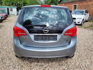 Grey Opel Meriva 2014 in Daugavpils, with an engine capacity of 1.60 L and mileage of 189 thousand km for 3990 €, photo 7 on AUTOMOTO.COM.LV