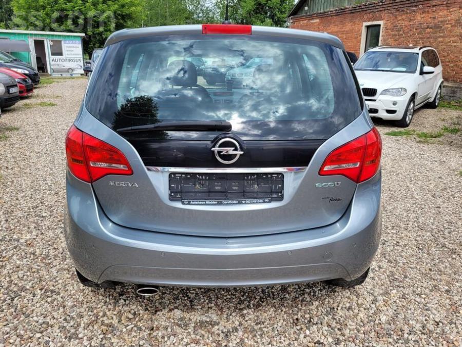Grey Opel Meriva 2014 in Daugavpils, with an engine capacity of 1.60 L and mileage of 189 thousand km for 3990 €, photo 7 on AUTOMOTO.COM.LV