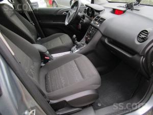 Grey Opel Meriva 2014 in Daugavpils, with an engine capacity of 1.60 L and mileage of 189 thousand km for 3990 €, photo 17 on AUTOMOTO.COM.LV