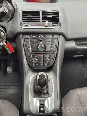 Grey Opel Meriva 2014 in Daugavpils, with an engine capacity of 1.60 L and mileage of 189 thousand km for 3990 €, photo 19 on AUTOMOTO.COM.LV