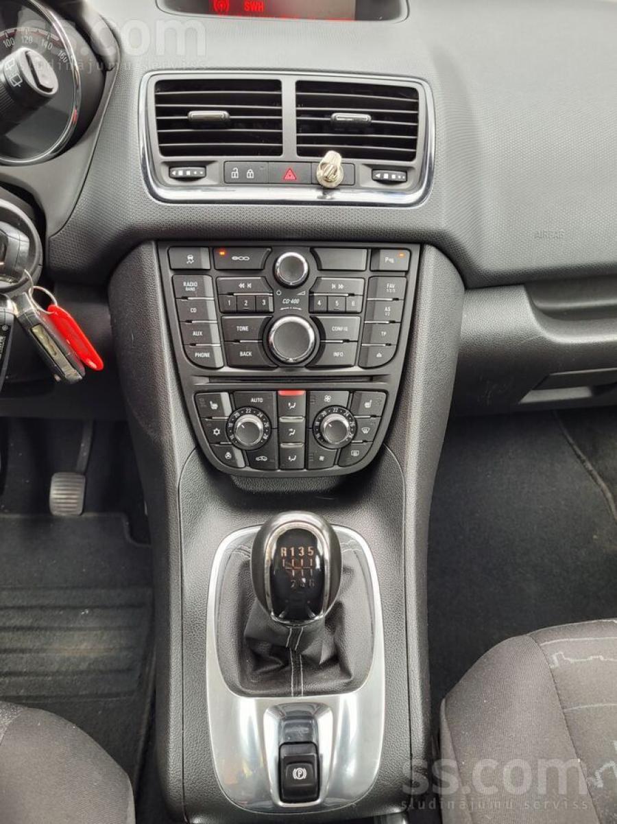 Grey Opel Meriva 2014 in Daugavpils, with an engine capacity of 1.60 L and mileage of 189 thousand km for 3990 €, photo 19 on AUTOMOTO.COM.LV